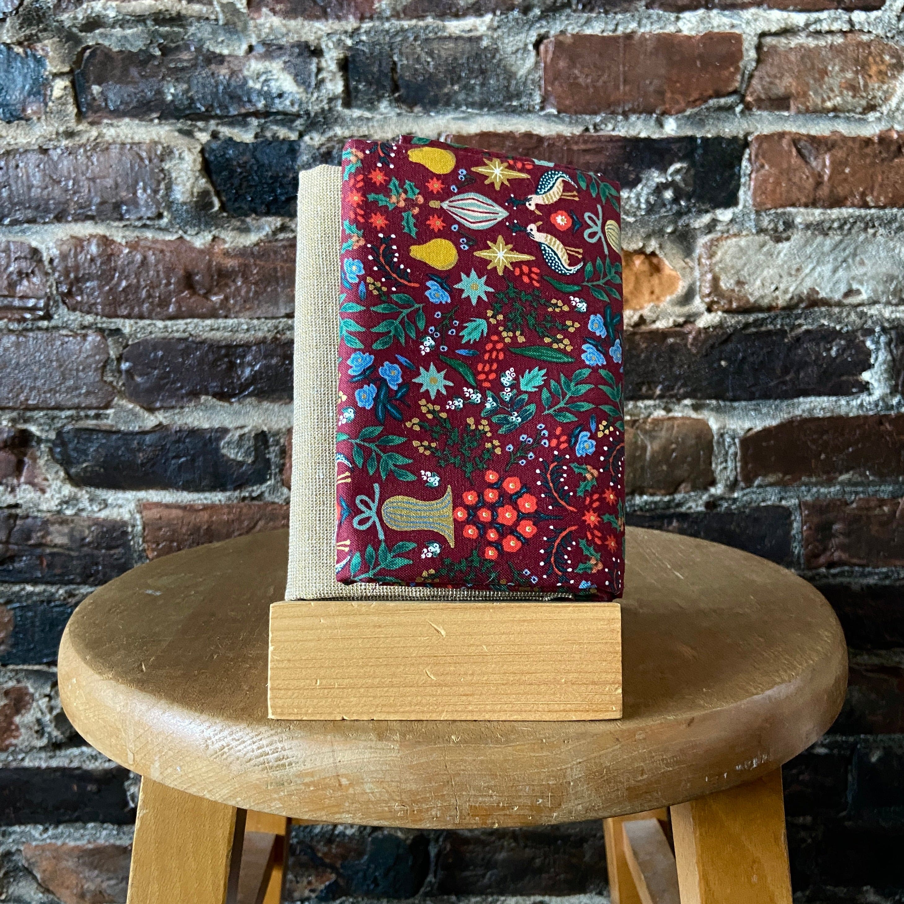 Child's Skirt Kit - Partridge in Berry Metallic with Camel Metallic Cu ...