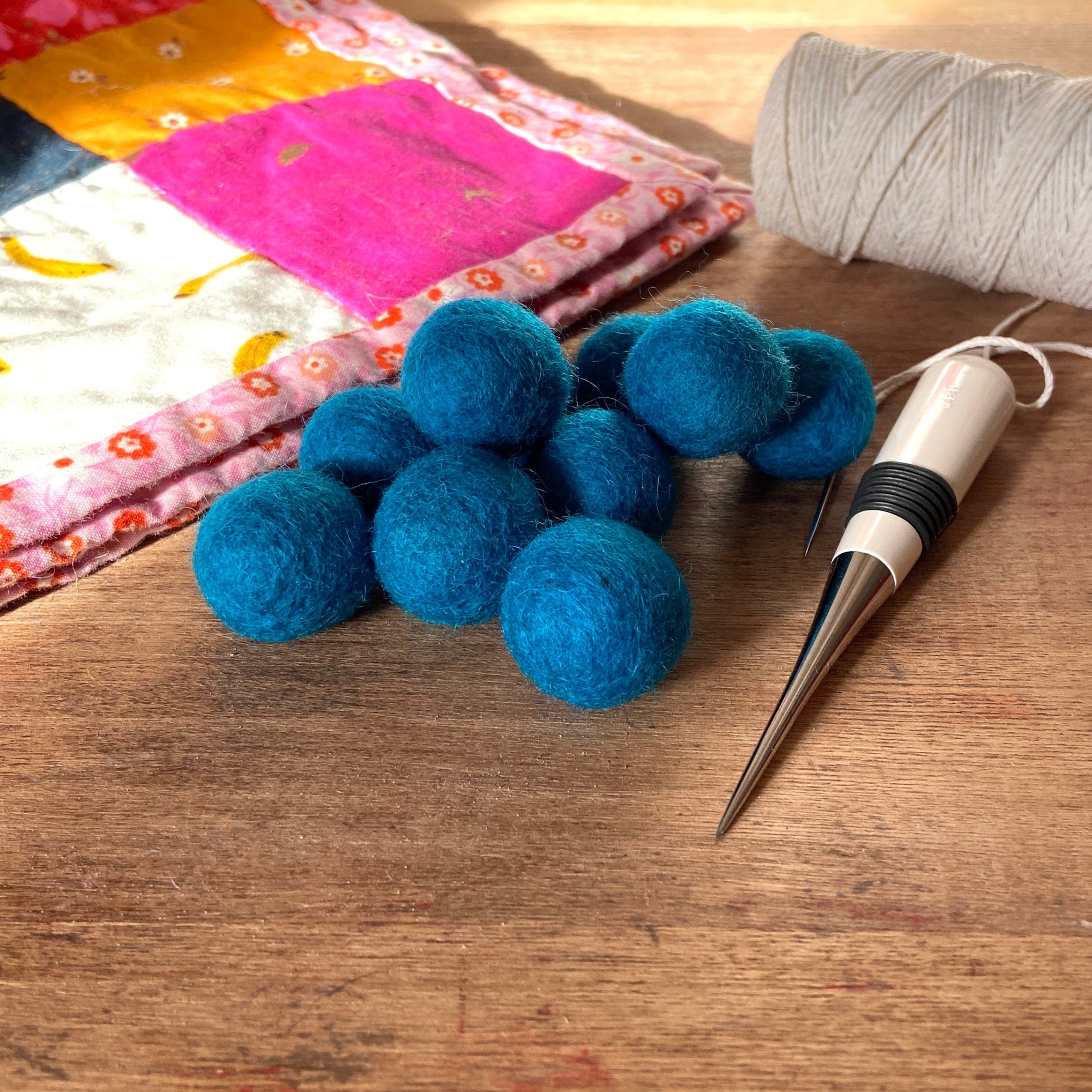 Wool Felt Balls - #7 Turquoise - Ten 1" Balls, 2.2cm – Fiddlehead ...